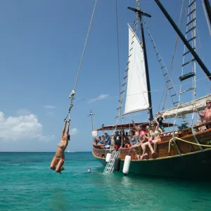Aruba Pirate Ship Food and Booze Cruise | Jolly Pirates